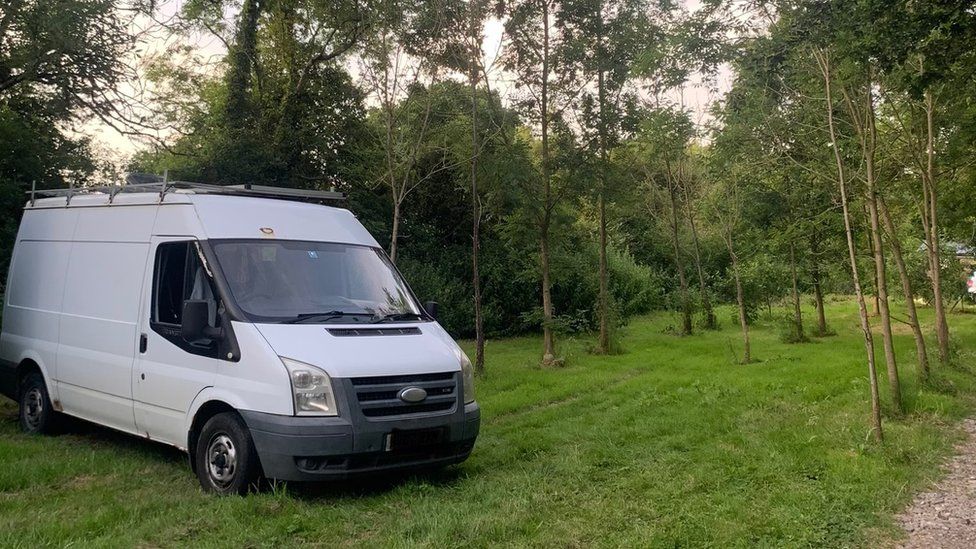 Frome declares housing crisis as rents soar out of reach - BBC News