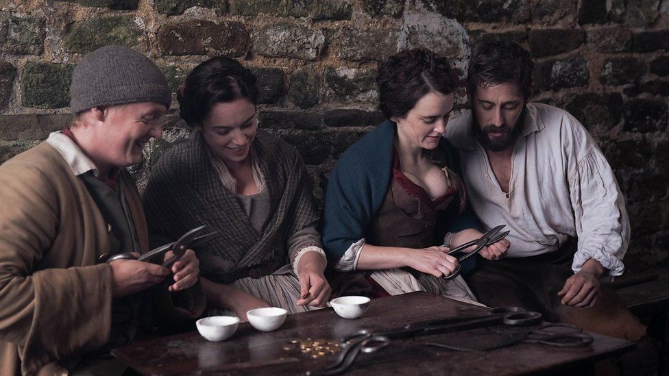 Michael Socha learnt to counterfeit coins for new role - BBC News