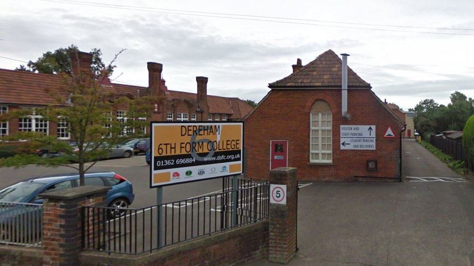 Harry Potter star joins Dereham Sixth Form College protest - BBC News