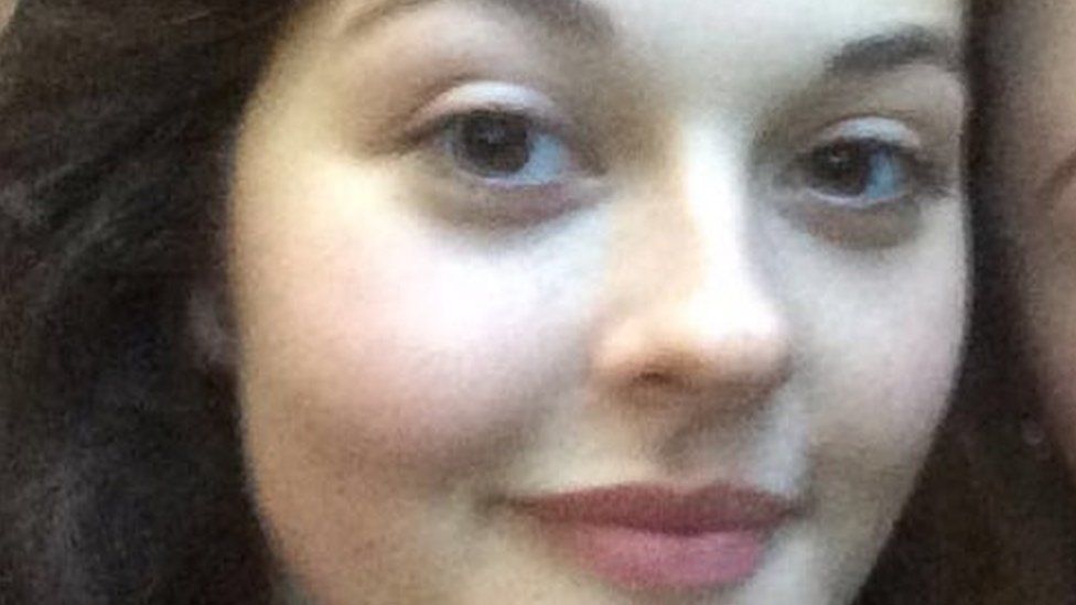 Brexit: The Brits searching for dual nationality - BBC News