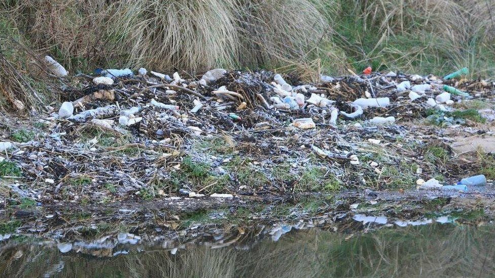 Isle of Man beach clean rubbish record 'smashed' - BBC News