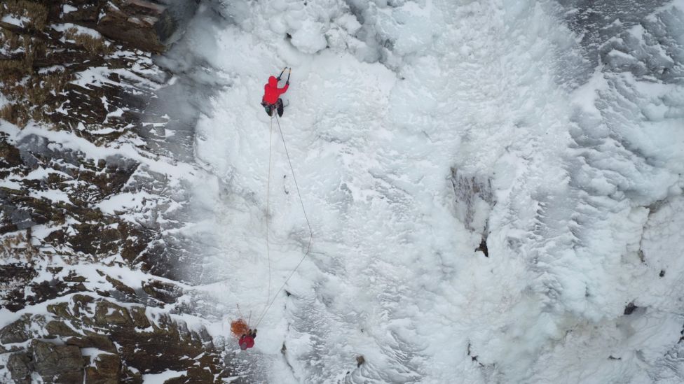 Nerves of Steall: Ice climbers tackle frozen waterfall - BBC News