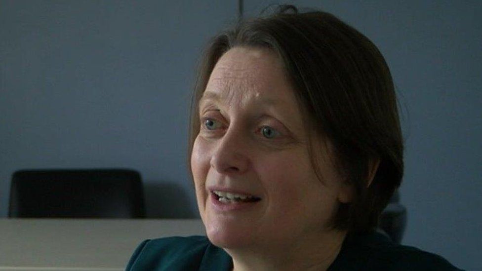 'Teach children about their human rights in schools' - BBC News