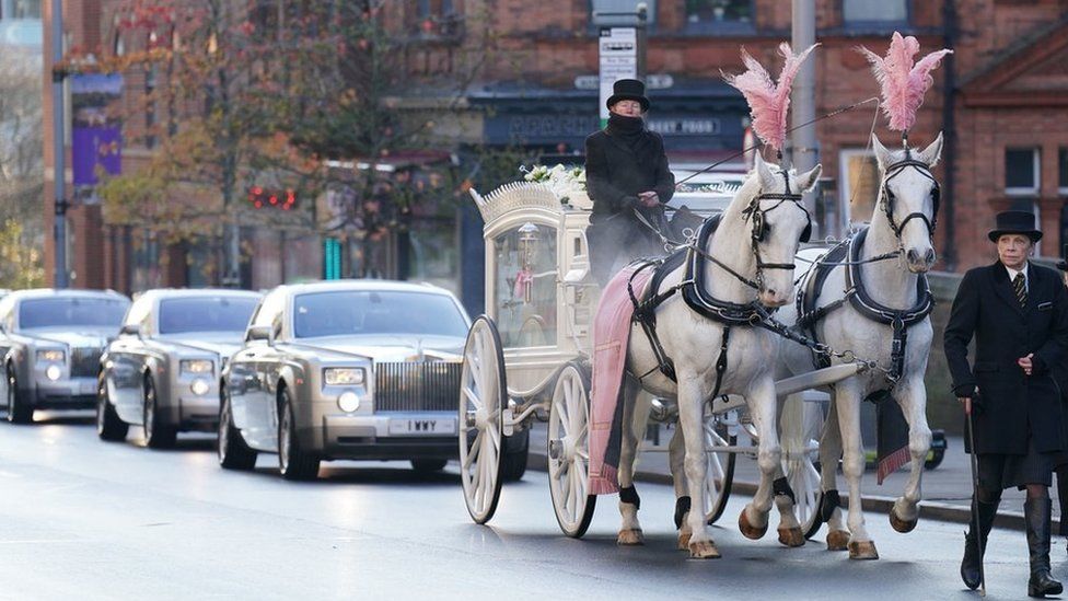 Indi Gregory's father pays tribute to 'true warrior' at funeral - BBC News