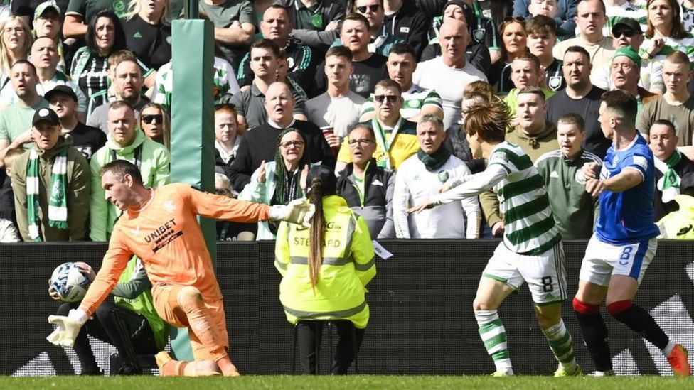 Celtic 3-2 Rangers: Kyogo double helps Ange Postecoglou's side go 12 ...