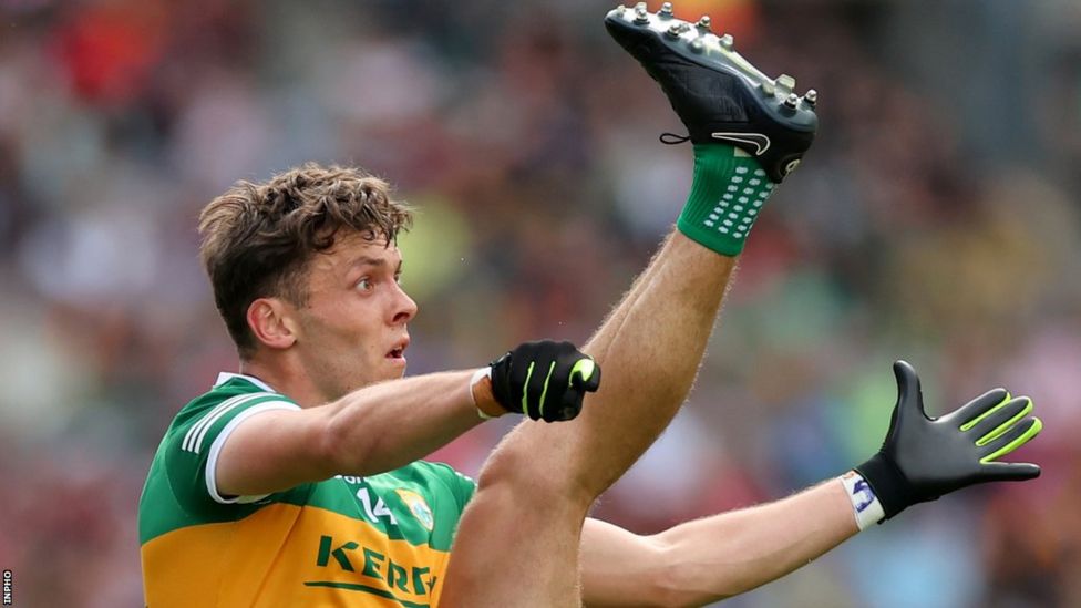 David Clifford: How Kerry's 'ultimate winner' became the GAA's biggest superstar - BBC Sport