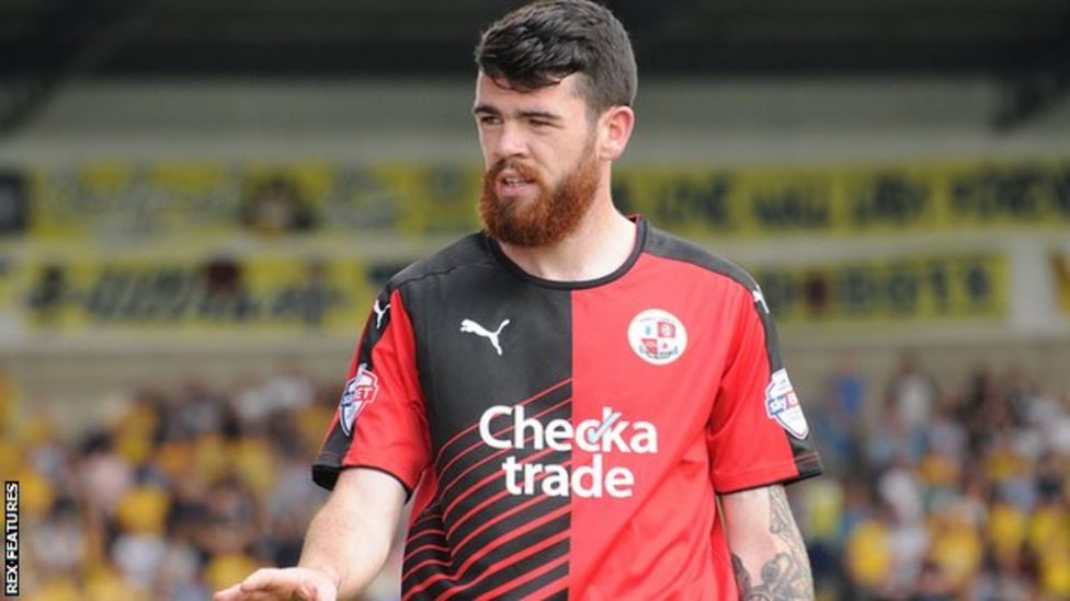 Liam Donnelly: Hartlepool United sign former Fulham defender - BBC Sport