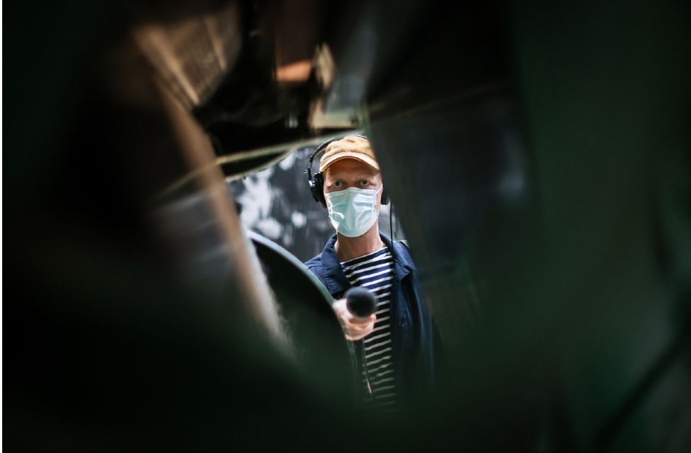 Capturing the disappearing sounds of the workplace - BBC News