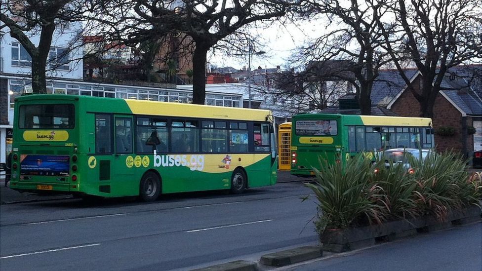 Guernsey bus use 'at highest point in 20 years' - BBC News