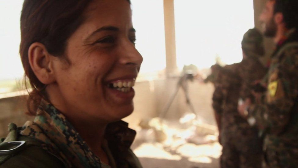 Raqqa: The desperate fight for Islamic State group's 'capital' - BBC News