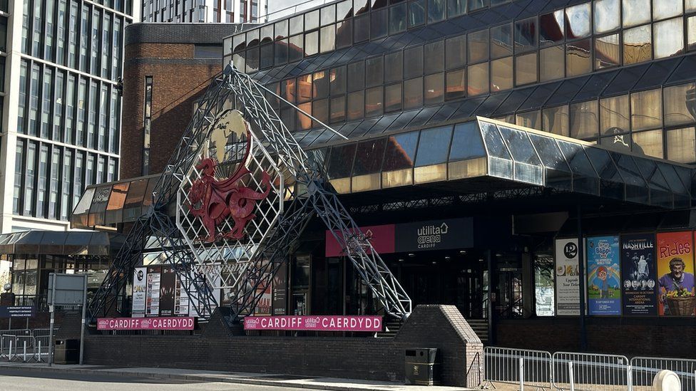 Cwmni ynni i noddi Arena Ryngwladol Caerdydd - BBC Cymru Fyw