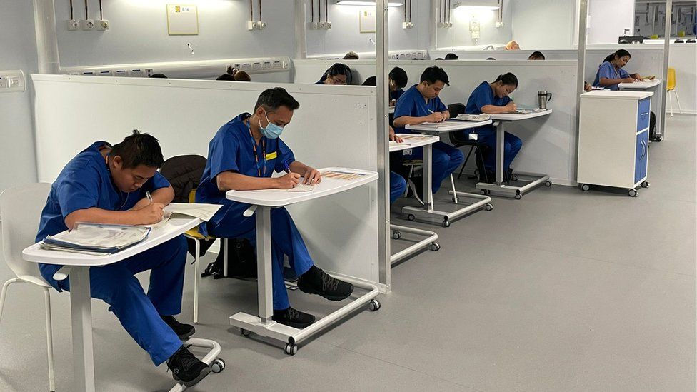 More than 600 overseas nurses employed in Devon in 15 months - BBC News