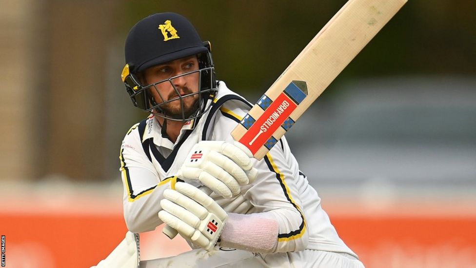 County Championship: Ed Barnard bats Warwickshire into strong position ...