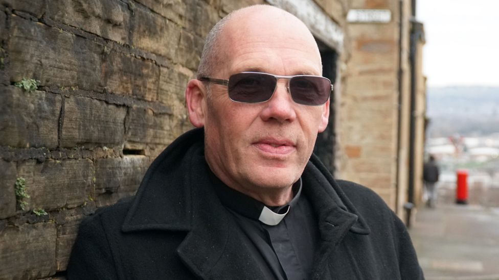 Pastor Mick: Duke and Duchess show support for Burnley charity - BBC News