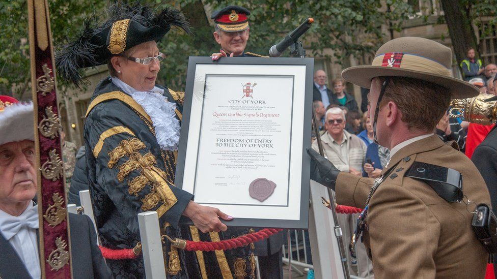 Gurkha Signals given Freedom of York at 200th anniversary march - BBC News