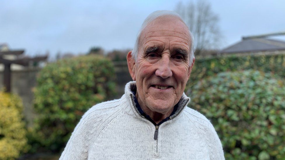 Carwyn James: 'Haeddu mwy o gydnabyddiaeth' - BBC Cymru Fyw