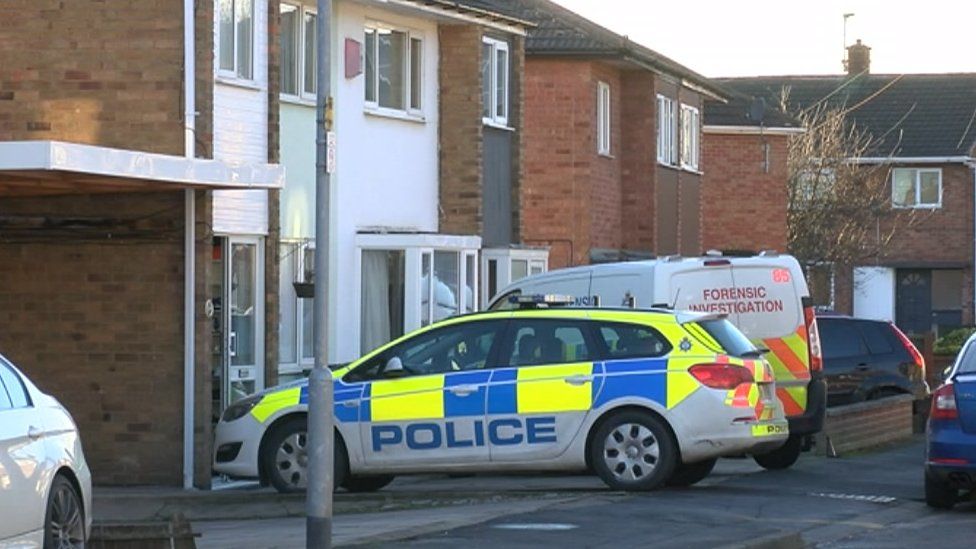 Man arrested over woman's murder in Leicester - BBC News