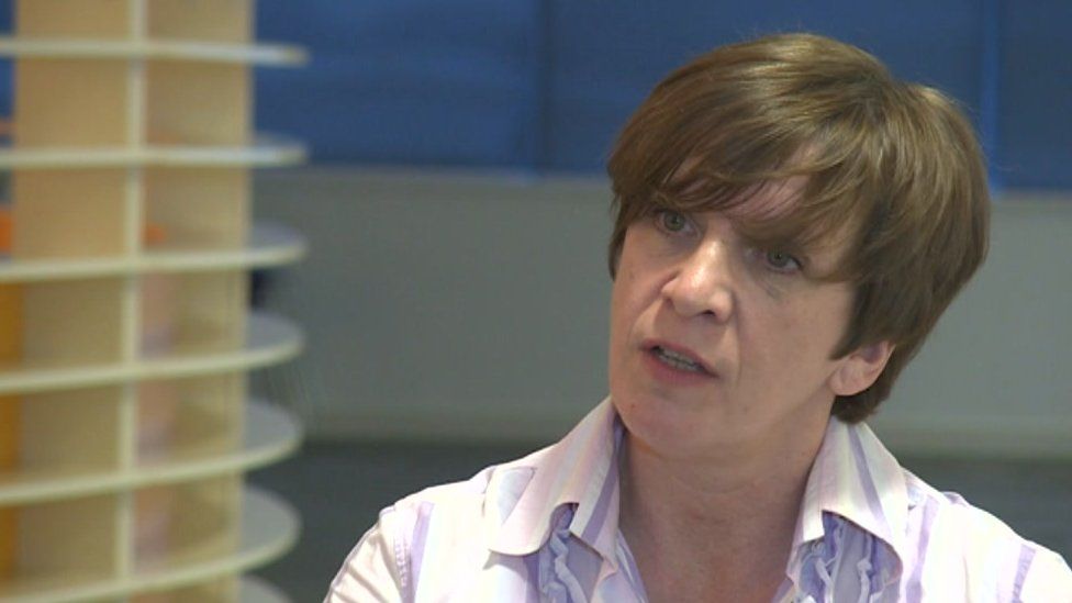 Lorraine Gray's Instagram, Twitter & Facebook on IDCrawl