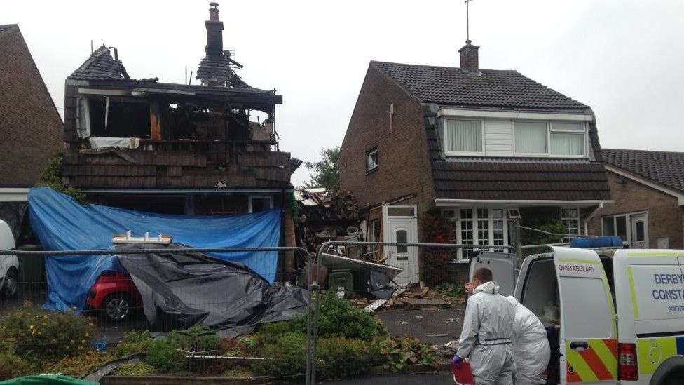 Derbyshire explosion: Female victim died of stab wounds - BBC News