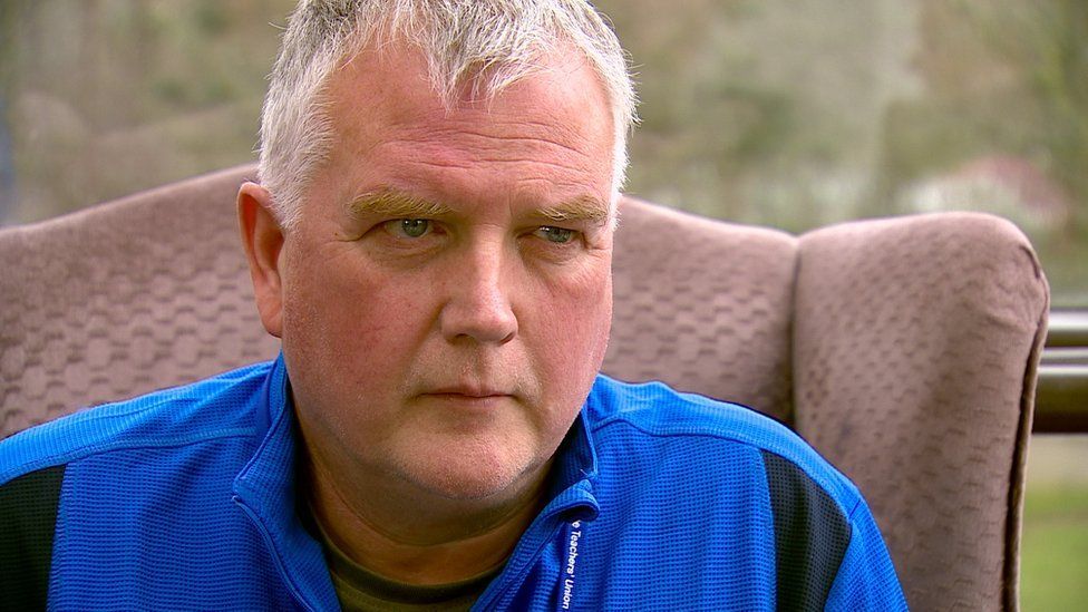 Teachers reaching 'breaking point' at SEN schools, union says - BBC News