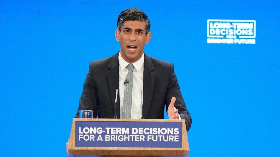 Smoking: Prime minister Rishi Sunak's plan to ban cigarettes with age ...