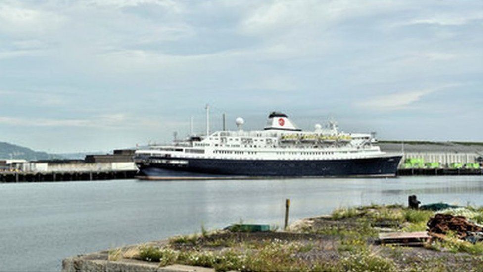 Astoria ship detained over crew welfare concerns - BBC News