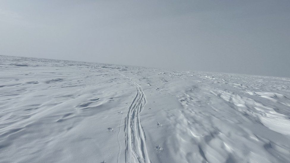 Send in YOUR questions for explorer Polar Preet - BBC Newsround