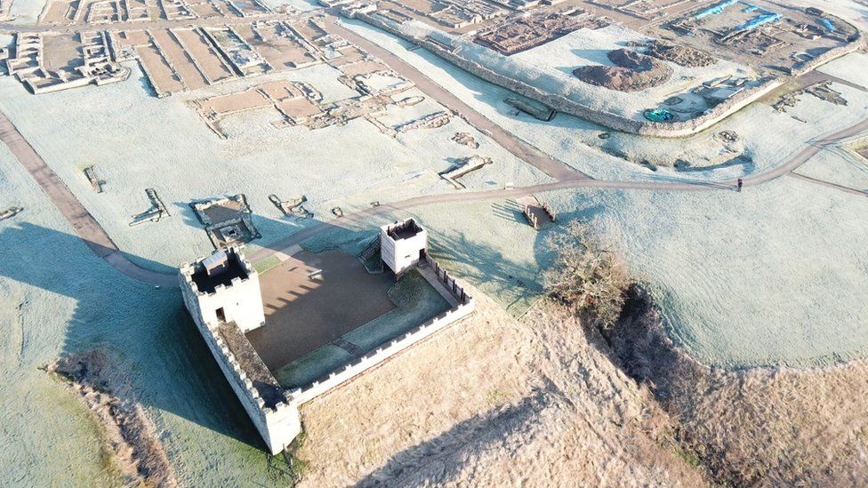 Vindolanda Fort: Eco excavation HQ costing £300K to open - BBC News