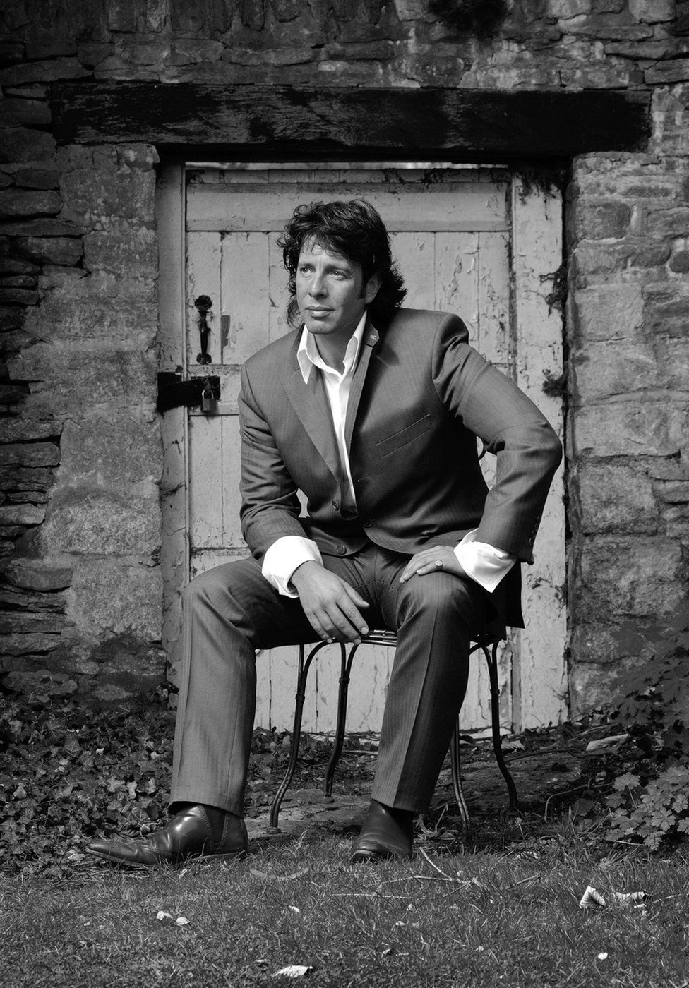 In pictures: Brief encounters through the lens - BBC News