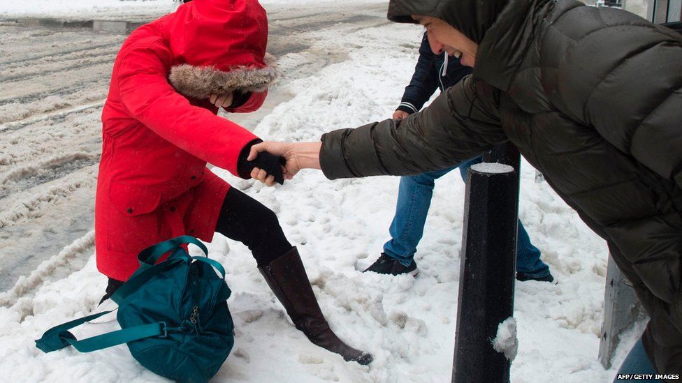Gallery: Eastern US storm - BBC Weather