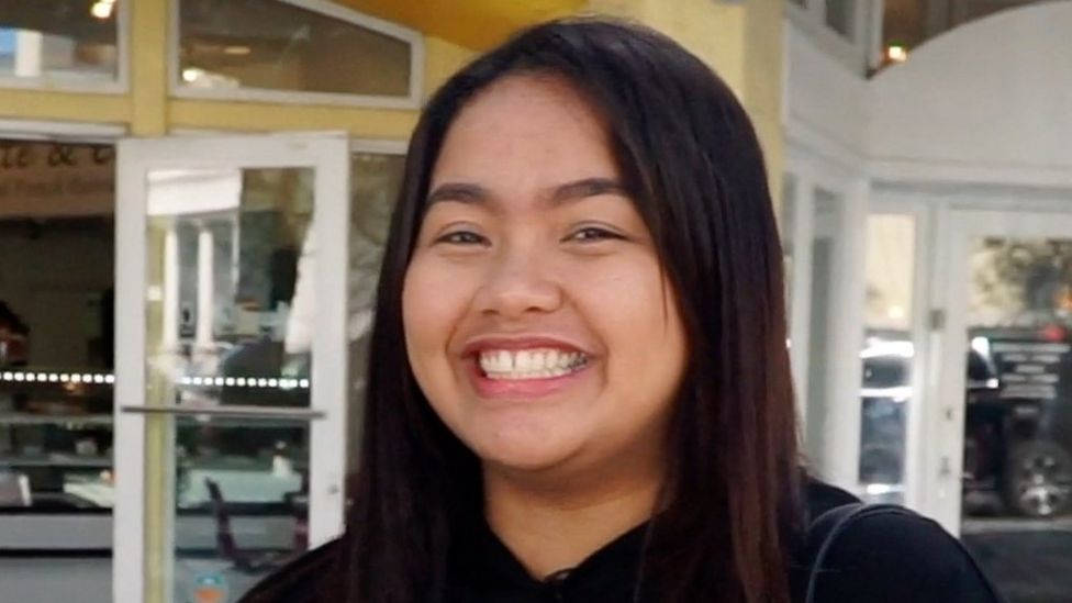 An optimistic outlook 'means you live longer' - BBC News