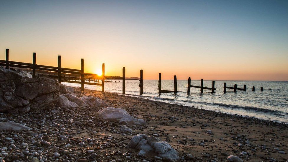 Your Pictures: 12 April - 18 April 2017 - BBC News