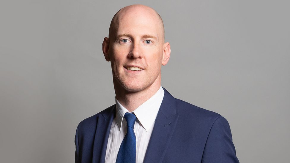 Crewe MP calls for sentence review of fatal crash driver - BBC News