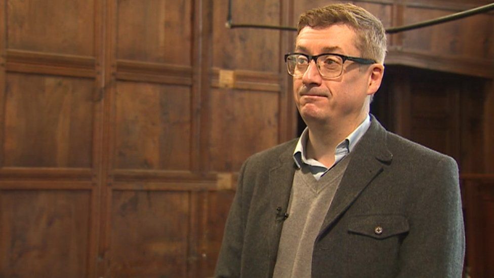 Datgelu cynlluniau ar gyfer adeilad hanesyddol yn Rhuthun - BBC Cymru Fyw