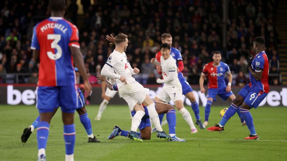 Crystal Palace 1-2 Tottenham Hotspur: Spurs go five clear points clear ...