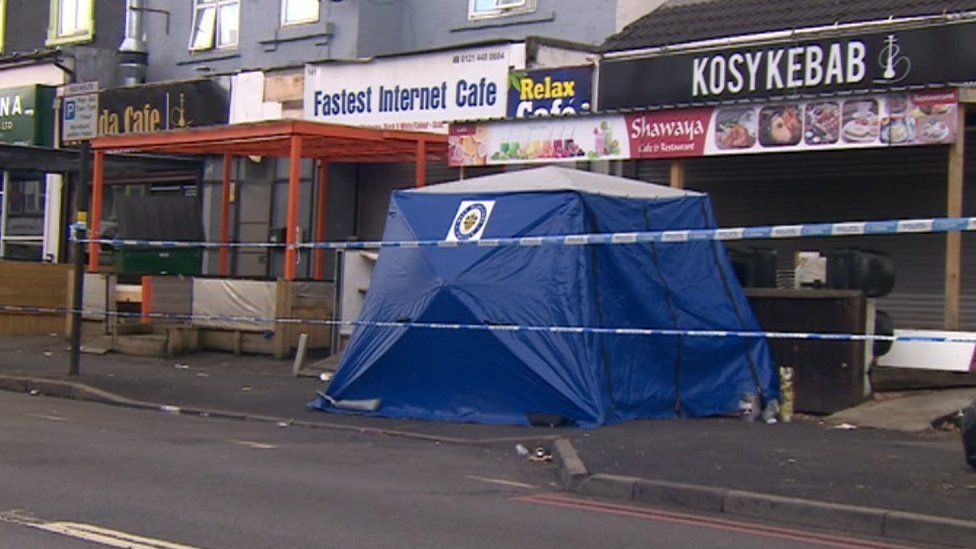 Fifth murder arrest after man found stabbed in Sparkbrook street - BBC News