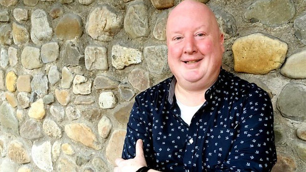 Gary Slaymaker: Twin Town a fi - BBC Cymru Fyw