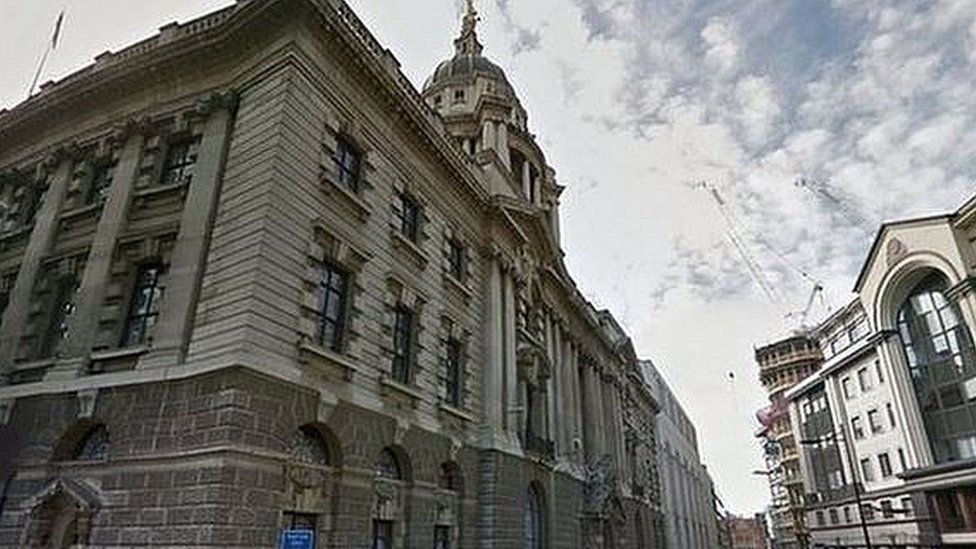 'Nothing done' over priest Vickery House 'sex reports' - BBC News