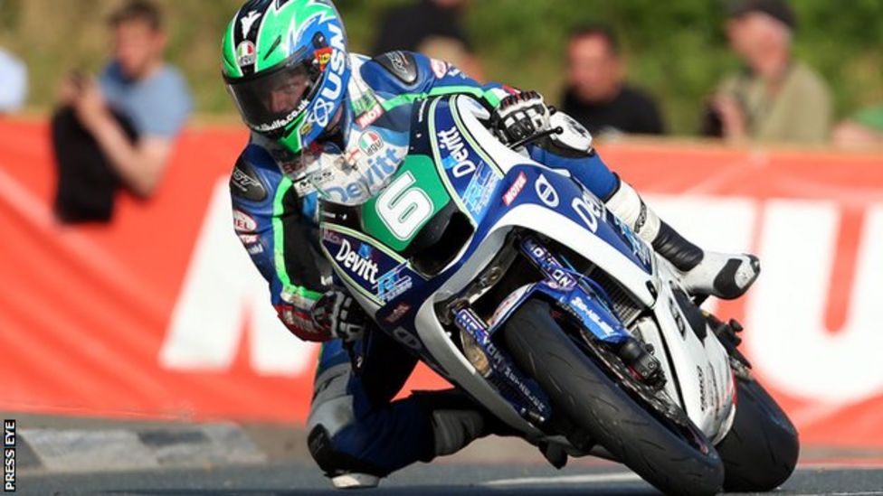 Isle of Man TT 2016: Lintin secures Lightweight victory - BBC Sport