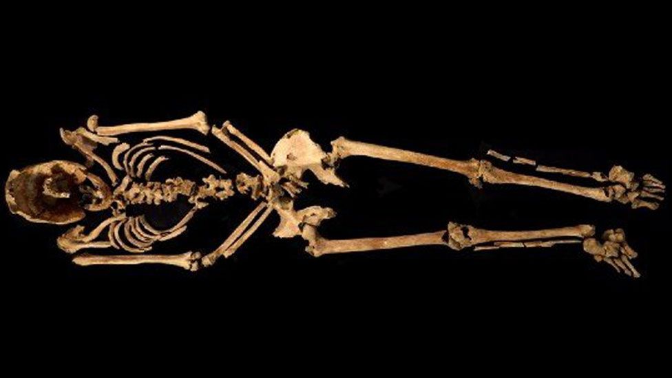 Face of Fenstanton Roman crucifixion victim revealed - BBC News