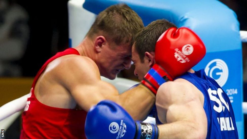 Kody Davies: Welsh heavyweight boxer signs with manager Gary Lockett ...