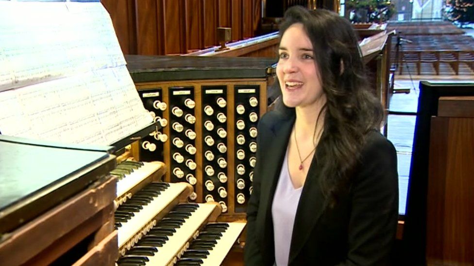 Coventry Cathedral needs £1m for organ repair - BBC News