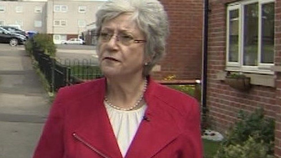 Police probe Mansfield mayoral election spending - BBC News