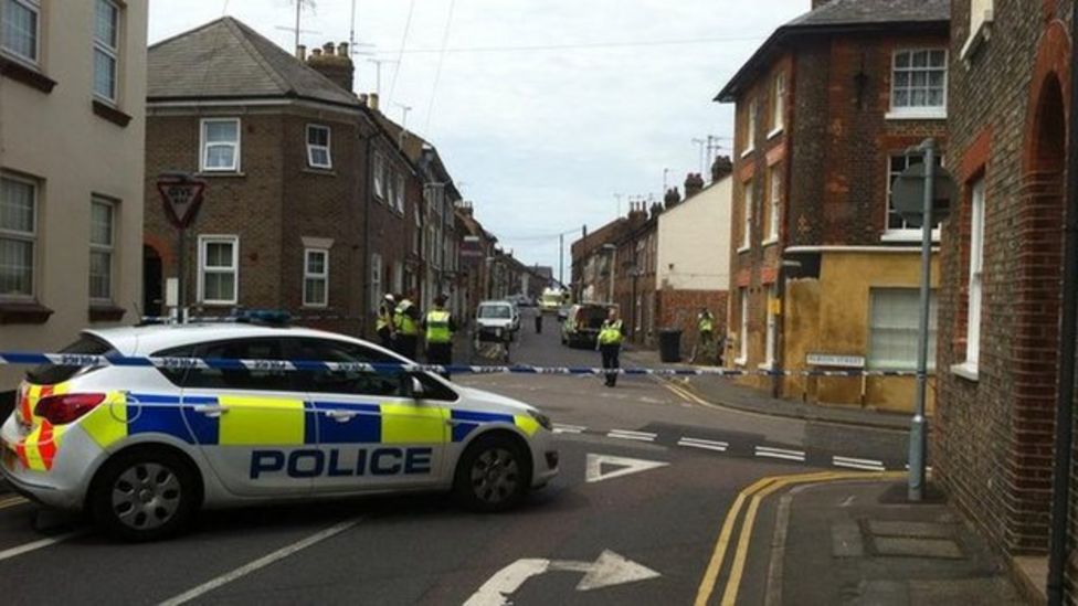 Dunstable fatal crash man may have been theft victim - BBC News