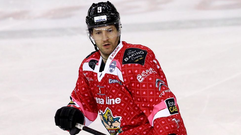 Matt Towe back at Belfast Giants in short-term deal - BBC Sport