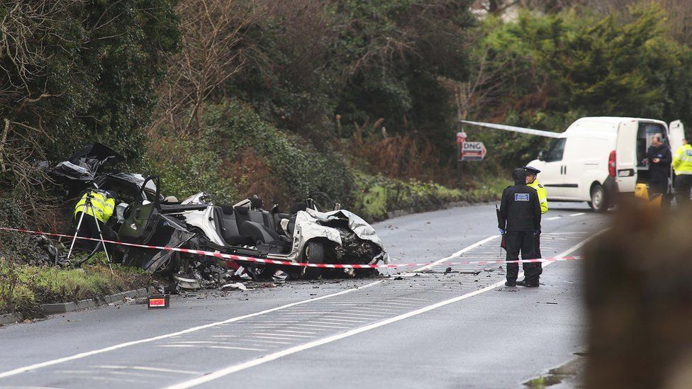 Londonderry woman killed in Donegal car crash - BBC News