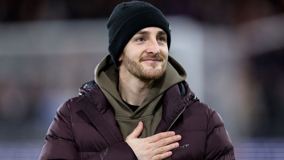 Tom Lockyer returns for Luton Town victory after cardiac arrest - BBC News