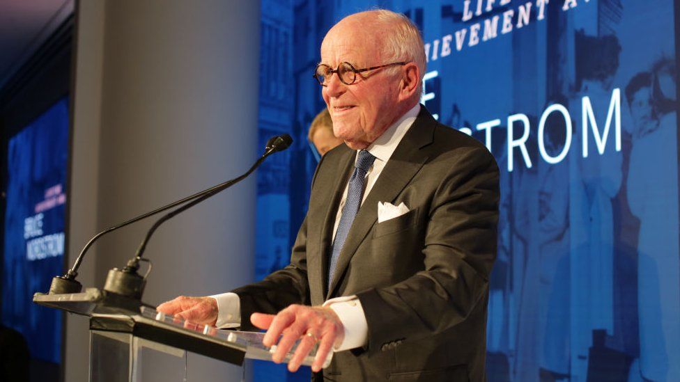 Retail mogul Bruce Nordstrom dies, aged 90 - BBC News