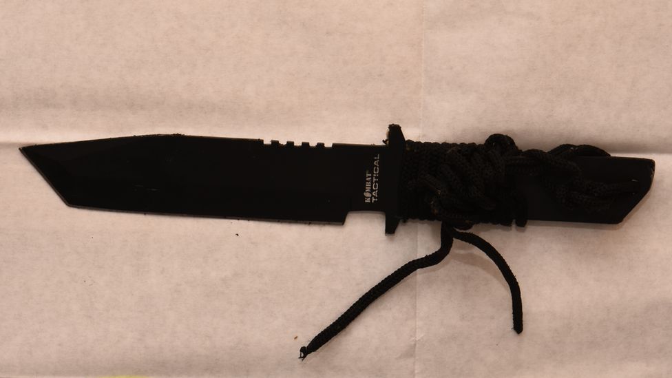 Bodmin stabbing: How a decision to buy a knife ended in tragedy - BBC News