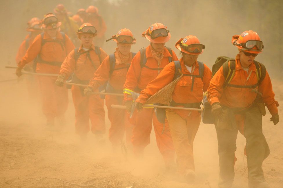 The prisoners fighting wildfires in California - BBC News